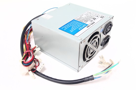 P8 & P9 Netzteile mit 200-230 Watt Leistung