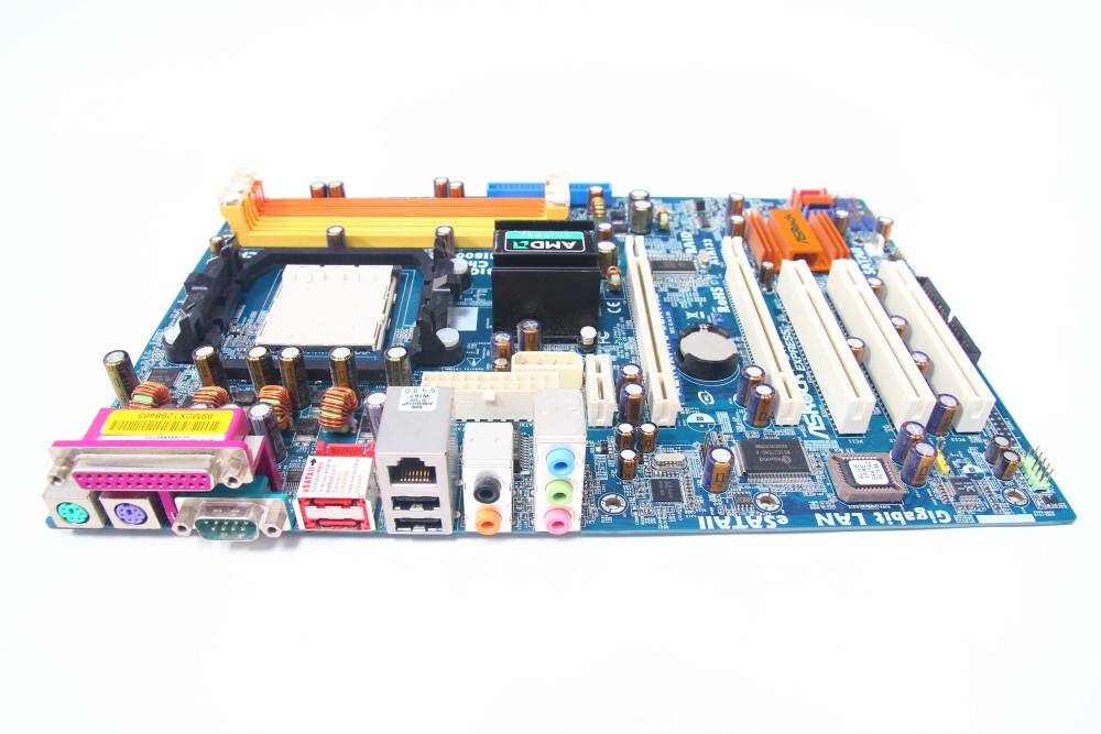 ASRock ALiveXFire-eSATA2 ATX PC Mainboard AMD Sockel/Socket AM2 PCIe ...