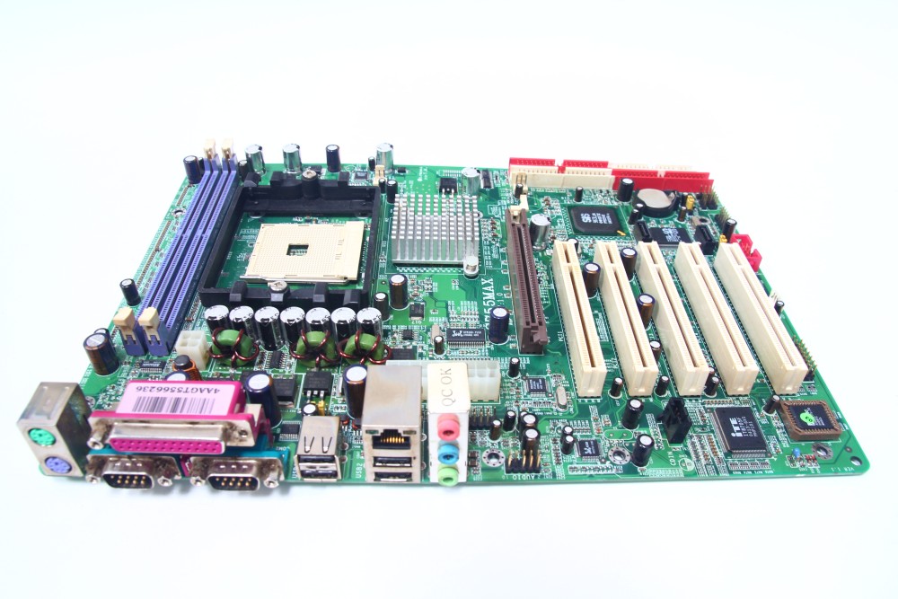 Jetway S755MAX ATX Desktop PC Mainboard AMD Sockel/Socket 754 AGP SATA