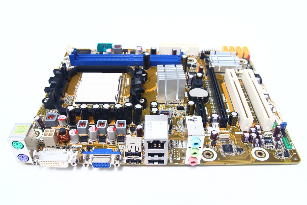 Pegatron ASUS APM80 mATX Computer Mainboard Sockel/Socket AM2 PCIe SATA ...