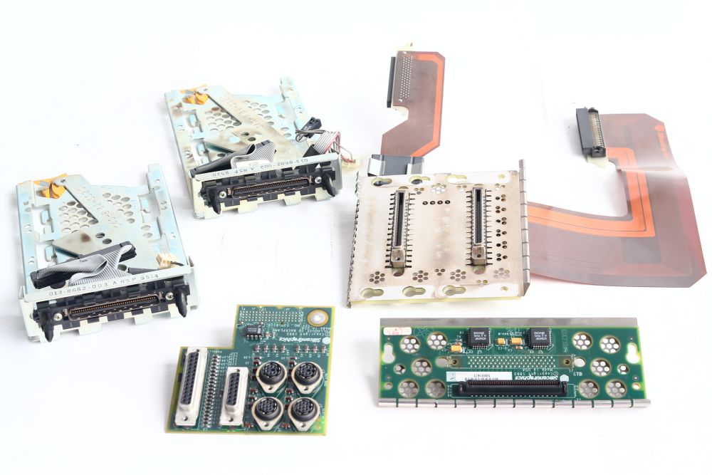 Silicon Graphics SGI Indigo 2 Case Leer-Gehäuse CMNB007Y100 + 2x Caddy