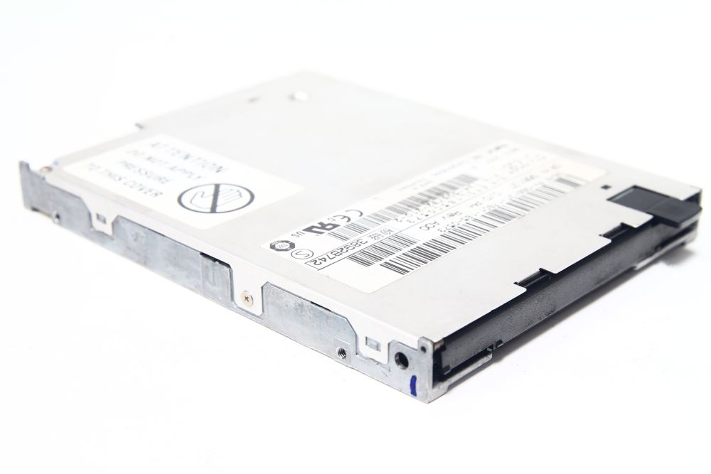 NEC FD3238T DELL P/N 09H570 Slim Floppy Disk Drive FDD Diskettenlaufwerk