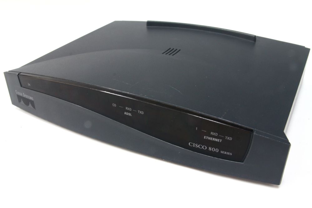 Cisco Systems 800 Series 826 ADSL Router 1-Port Ethernet Network RJ-45 ...