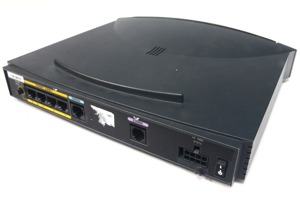 Cisco Systems 800 Series 828 G.SHDSL Router SDSL 4-Port 10 Base T Ethernet