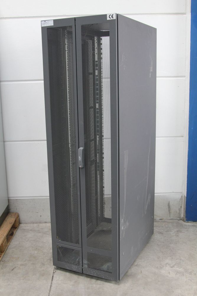 HP 10642 42U Graphite Server Rack-Mount Cabinet 42HE Server-Schrank ...