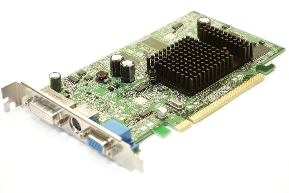 ATI RADEON X-300 128MB DDR PCIe DVI VGA Grafikkarte Graphics Card Dell ...
