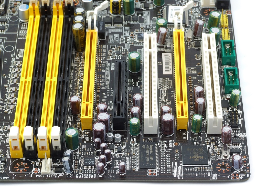 Dual AMD Socket/Sockel F 1207 ATX Server Board PCI-E 8x DDR2 6x SATA 2x ...