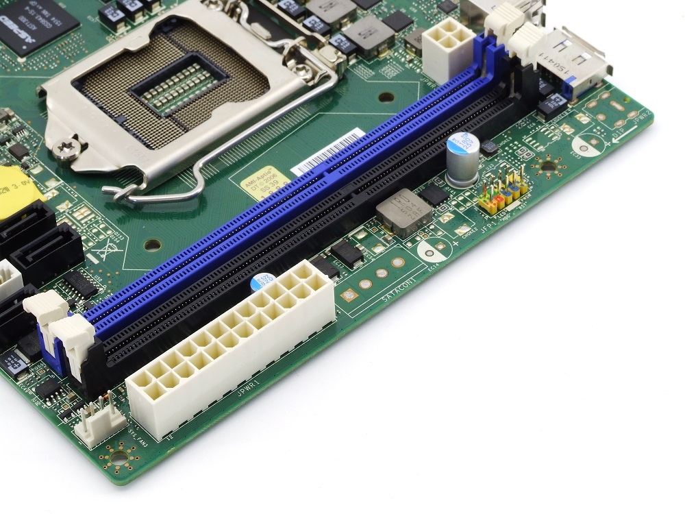 MSI Server Workstation mini-ITX Motherboard 1150 for Intel Xeon E3 ...